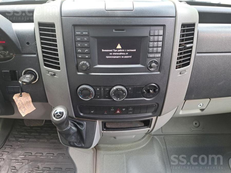 Balts Mercedes-Benz Sprinter 2014 Rīga, ar dzinēja tilpumu 2.20 L un nobraukumu 0 tūkst. km par 17545 €, foto 23 vietnē AUTOMOTO.COM.LV