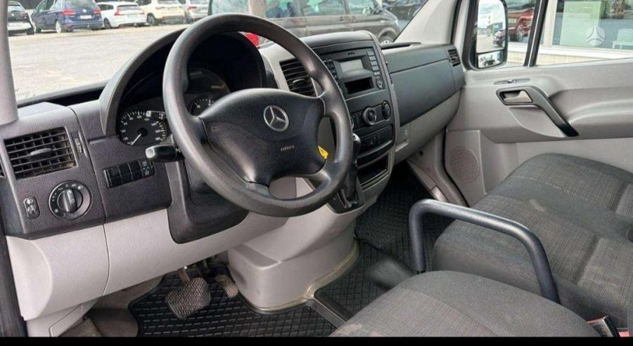 Balts Mercedes-Benz Sprinter 2014 Marijampole, ar dzinēja tilpumu 2.14 L un nobraukumu 400 tūkst. km par 7700 €, foto 8 vietnē AUTOMOTO.COM.LV