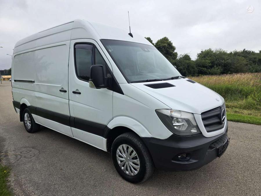 White Mercedes-Benz Sprinter 2014 in Siauliai, with an engine capacity of 2.20 L and mileage of 300 thousand km for 7350 €, photo 1 on AUTOMOTO.COM.LV