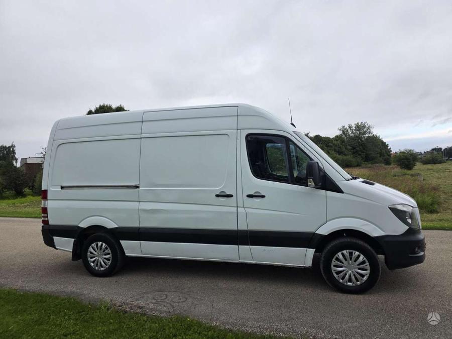 White Mercedes-Benz Sprinter 2014 in Siauliai, with an engine capacity of 2.20 L and mileage of 300 thousand km for 7350 €, photo 3 on AUTOMOTO.COM.LV
