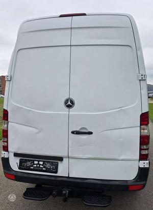 White Mercedes-Benz Sprinter 2014 in Siauliai, with an engine capacity of 2.20 L and mileage of 300 thousand km for 7350 €, photo 6 on AUTOMOTO.COM.LV