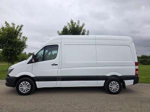 White Mercedes-Benz Sprinter 2014 in Siauliai, with an engine capacity of 2.20 L and mileage of 300 thousand km for 7350 €, photo 8 on AUTOMOTO.COM.LV