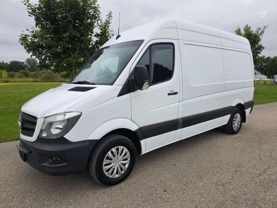 White Mercedes-Benz Sprinter 2014 in Siauliai, with an engine capacity of 2.20 L and mileage of 300 thousand km for 7350 €, photo 9 on AUTOMOTO.COM.LV