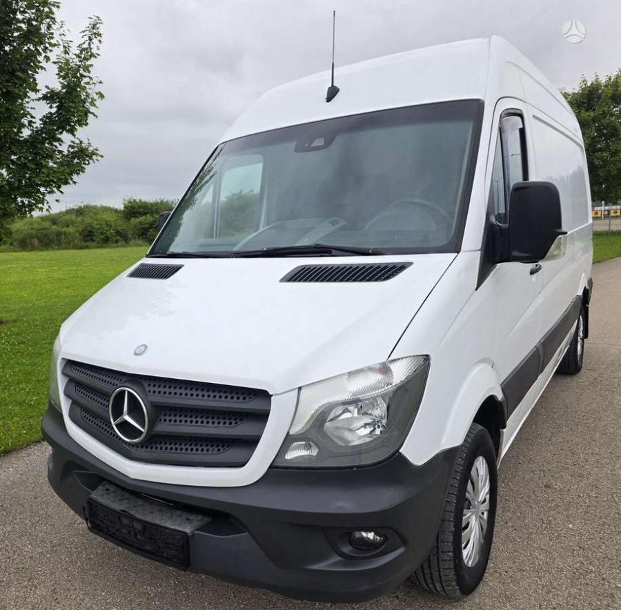 White Mercedes-Benz Sprinter 2014 in Siauliai, with an engine capacity of 2.20 L and mileage of 300 thousand km for 7350 €, photo 10 on AUTOMOTO.COM.LV