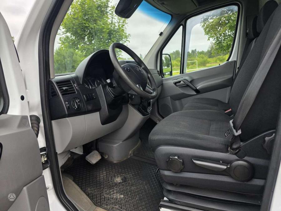 White Mercedes-Benz Sprinter 2014 in Siauliai, with an engine capacity of 2.20 L and mileage of 300 thousand km for 7350 €, photo 14 on AUTOMOTO.COM.LV