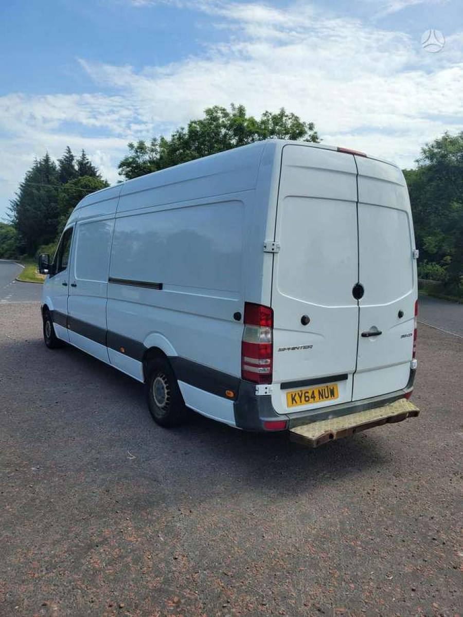 White Mercedes-Benz Sprinter 2014 in Marijampole, with an engine capacity of 2.14 L and mileage of 350 thousand km for 4200 €, photo 4 on AUTOMOTO.COM.LV