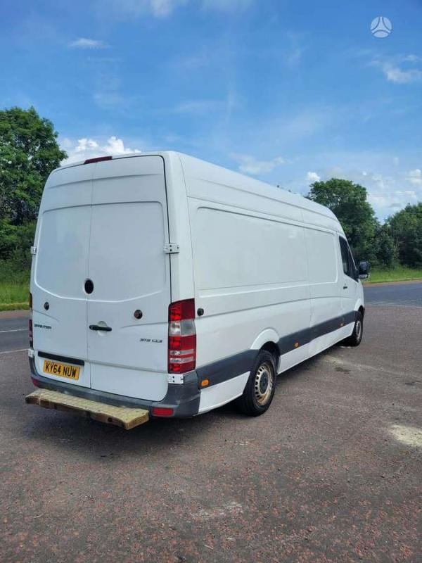 White Mercedes-Benz Sprinter 2014 in Marijampole, with an engine capacity of 2.14 L and mileage of 350 thousand km for 4200 €, photo 4 on AUTOMOTO.COM.LV
