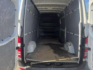 Balts Mercedes-Benz Sprinter 2014 Marijampole, ar dzinēja tilpumu 2.14 L un nobraukumu 415 tūkst. km par 7550 €, foto 12 vietnē AUTOMOTO.COM.LV