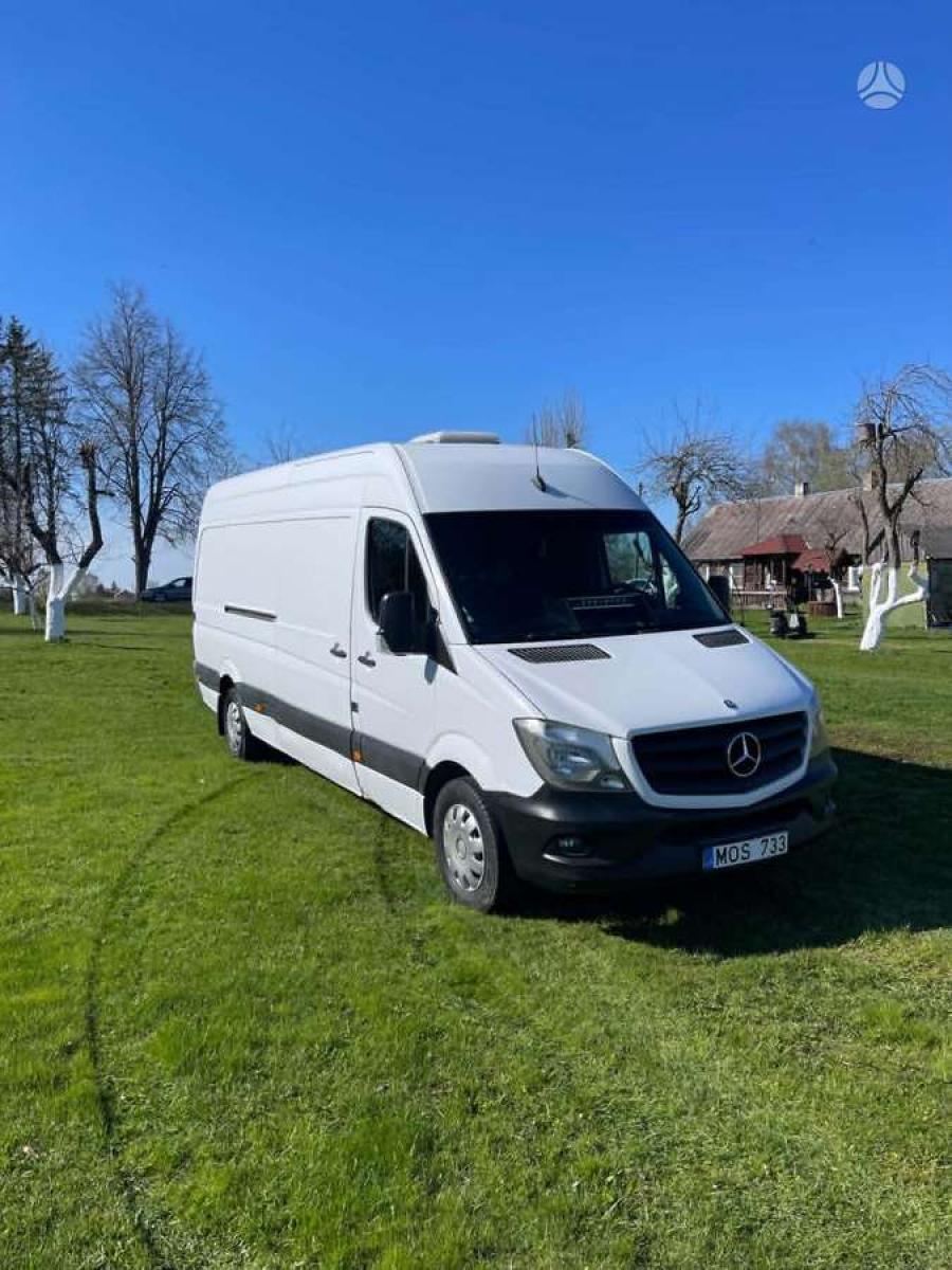 Balts Mercedes-Benz Sprinter 2014 Jonava, ar dzinēja tilpumu 2.15 L un nobraukumu 879 tūkst. km par 8500 €, foto 1 vietnē AUTOMOTO.COM.LV