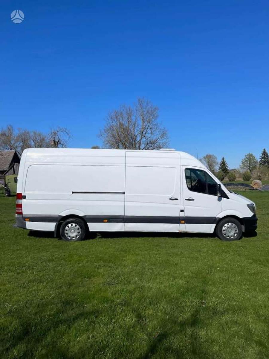 Balts Mercedes-Benz Sprinter 2014 Jonava, ar dzinēja tilpumu 2.15 L un nobraukumu 879 tūkst. km par 8500 €, foto 9 vietnē AUTOMOTO.COM.LV