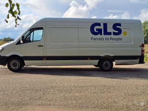 White Mercedes-Benz Sprinter 2014 in Kursenai, with an engine capacity of 2.20 L and mileage of 357 thousand km for 8750 €, photo 3 on AUTOMOTO.COM.LV