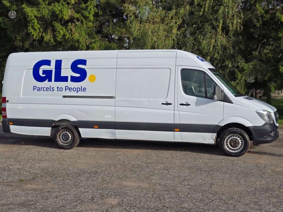 White Mercedes-Benz Sprinter 2014 in Kursenai, with an engine capacity of 2.20 L and mileage of 357 thousand km for 8750 €, photo 6 on AUTOMOTO.COM.LV