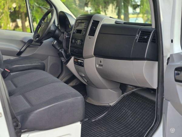 White Mercedes-Benz Sprinter 2014 in Kursenai, with an engine capacity of 2.20 L and mileage of 357 thousand km for 8750 €, photo 10 on AUTOMOTO.COM.LV