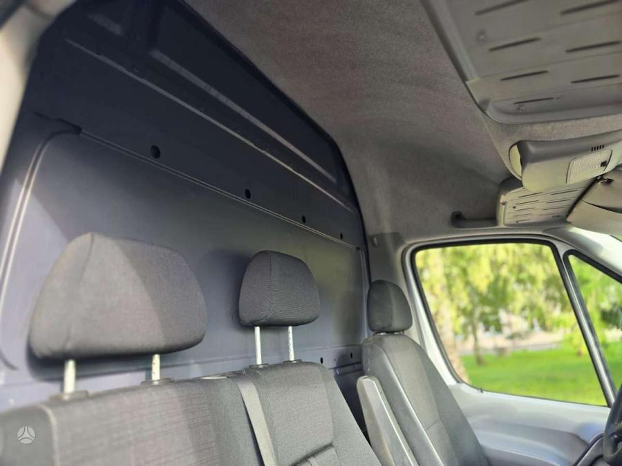 White Mercedes-Benz Sprinter 2014 in Kursenai, with an engine capacity of 2.20 L and mileage of 357 thousand km for 8750 €, photo 13 on AUTOMOTO.COM.LV