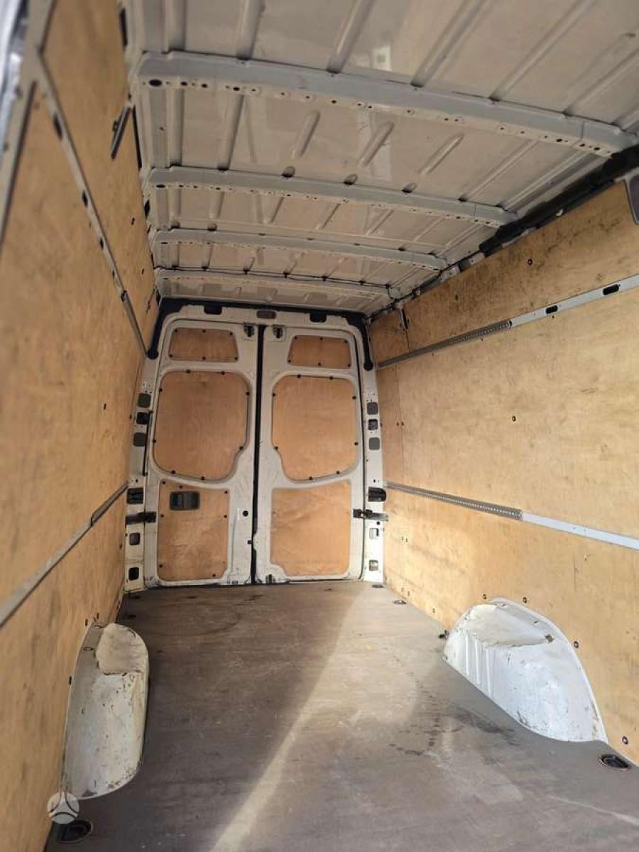 White Mercedes-Benz Sprinter 2014 in Kursenai, with an engine capacity of 2.20 L and mileage of 357 thousand km for 8750 €, photo 16 on AUTOMOTO.COM.LV