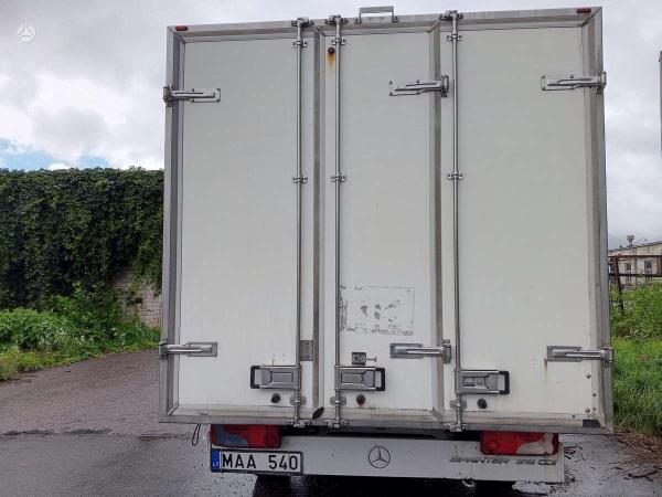 Balts Mercedes-Benz Sprinter 2014 Viļņa, ar dzinēja tilpumu 2.14 L un nobraukumu 455 tūkst. km par 12700 €, foto 6 vietnē AUTOMOTO.COM.LV