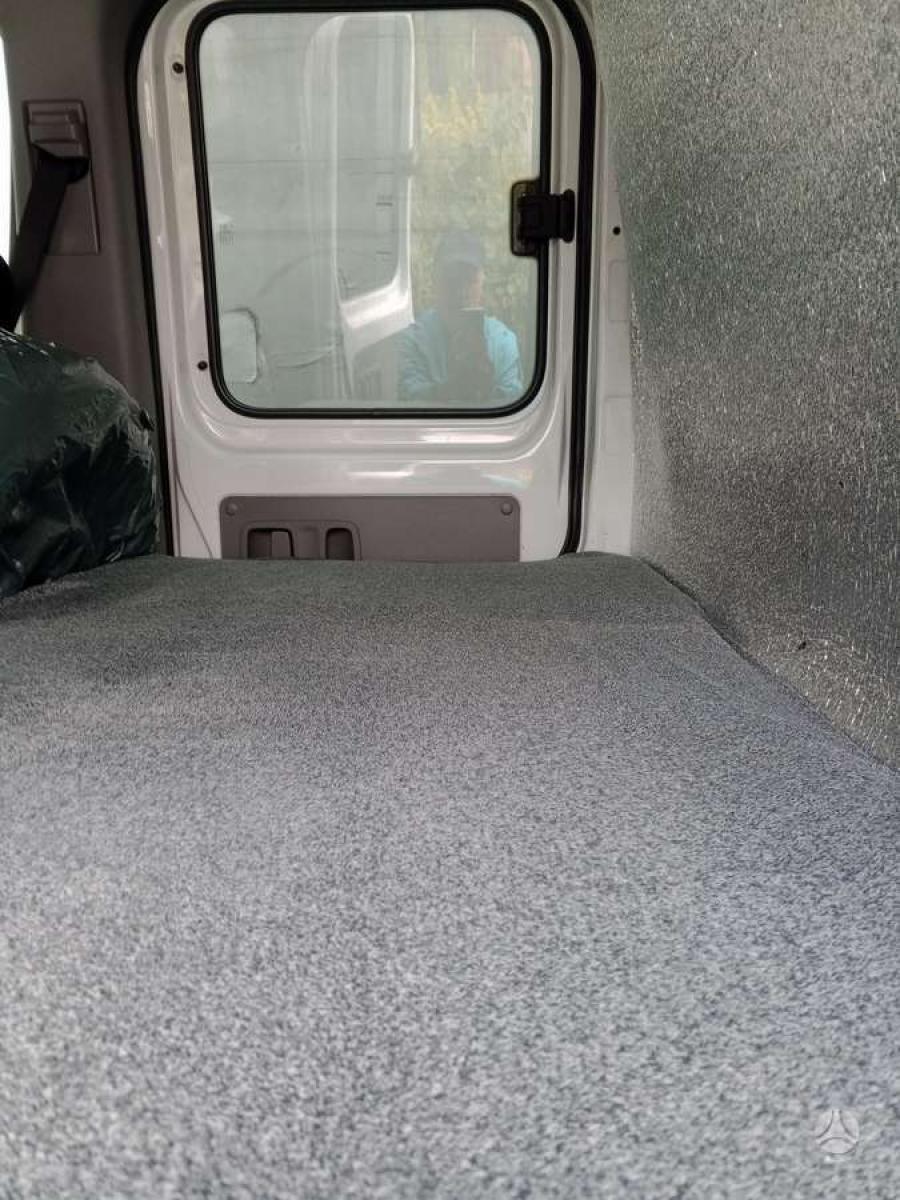 White Mercedes-Benz Sprinter 2014 in Vilnius, with an engine capacity of 2.14 L and mileage of 455 thousand km for 12700 €, photo 11 on AUTOMOTO.COM.LV