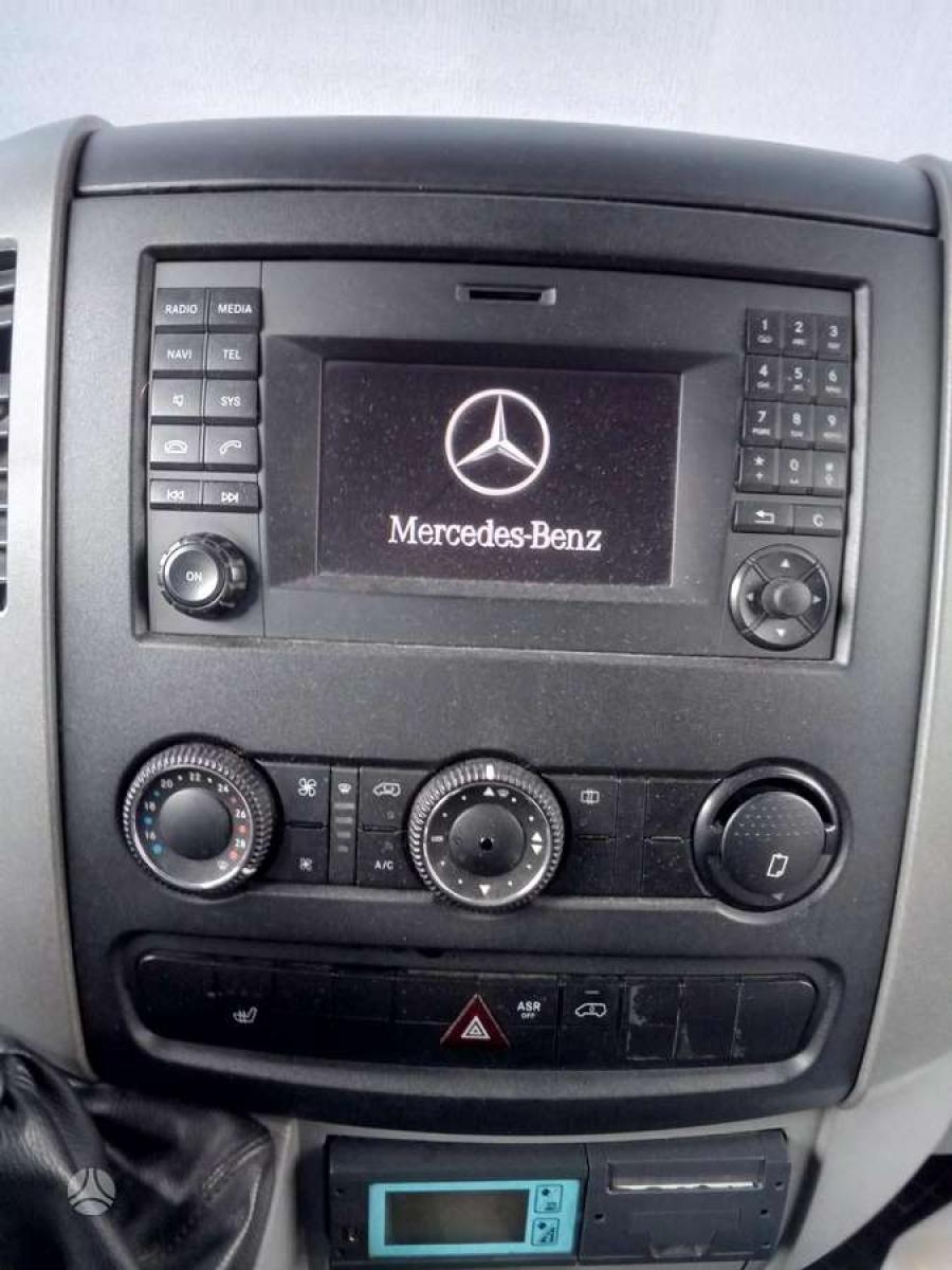 White Mercedes-Benz Sprinter 2014 in Vilnius, with an engine capacity of 2.14 L and mileage of 455 thousand km for 12700 €, photo 13 on AUTOMOTO.COM.LV