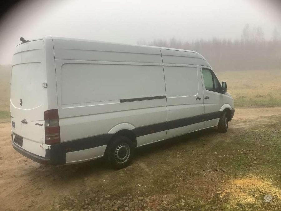 Balts Mercedes-Benz Sprinter 2015 Viļņa, ar dzinēja tilpumu 2.20 L un nobraukumu 550 tūkst. km par 6500 €, foto 3 vietnē AUTOMOTO.COM.LV