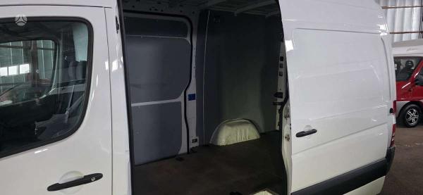 White Mercedes-Benz Sprinter 2015 in Siauliai, with an engine capacity of 2.14 L and mileage of 275 thousand km for 9850 €, photo 9 on AUTOMOTO.COM.LV