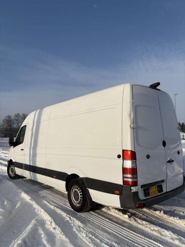 White Mercedes-Benz Sprinter 2015 in Vilnius, with an engine capacity of 2.20 L and mileage of 360 thousand km for 8700 €, photo 4 on AUTOMOTO.COM.LV