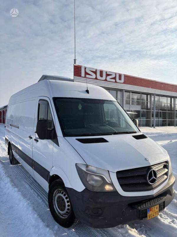 White Mercedes-Benz Sprinter 2015 in Vilnius, with an engine capacity of 2.20 L and mileage of 360 thousand km for 8700 €, photo 9 on AUTOMOTO.COM.LV