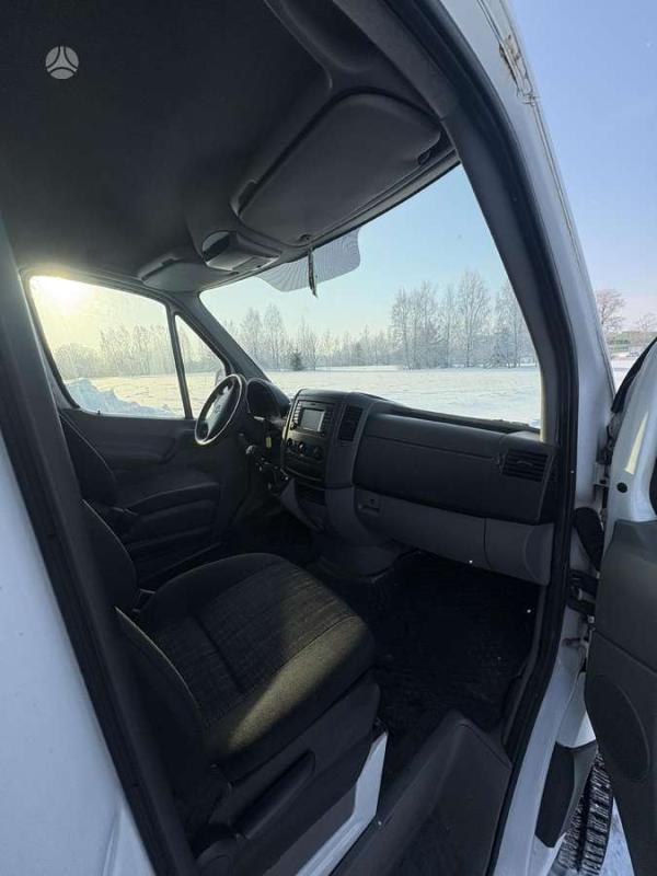 White Mercedes-Benz Sprinter 2015 in Vilnius, with an engine capacity of 2.20 L and mileage of 360 thousand km for 8700 €, photo 10 on AUTOMOTO.COM.LV