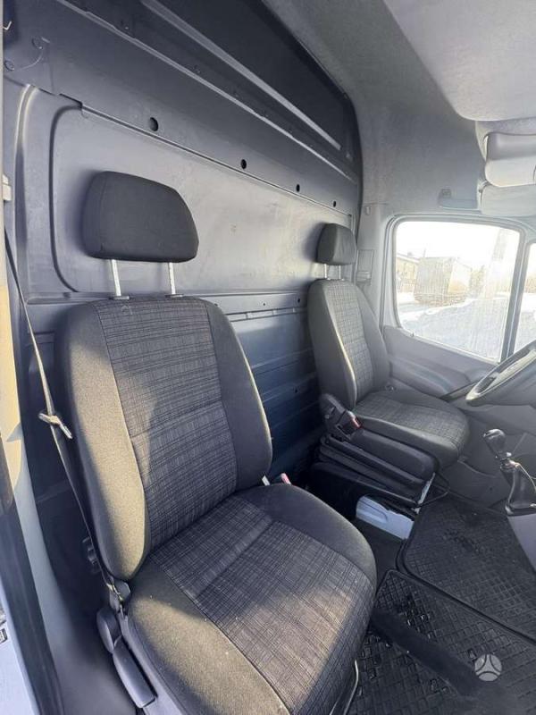 Balts Mercedes-Benz Sprinter 2015 Viļņa, ar dzinēja tilpumu 2.20 L un nobraukumu 360 tūkst. km par 8700 €, foto 11 vietnē AUTOMOTO.COM.LV