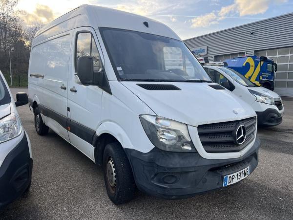 White Mercedes-Benz Sprinter 2015 in Kaunas, with an engine capacity of 2.20 L and mileage of 225 thousand km for 6999 €, photo 3 on AUTOMOTO.COM.LV