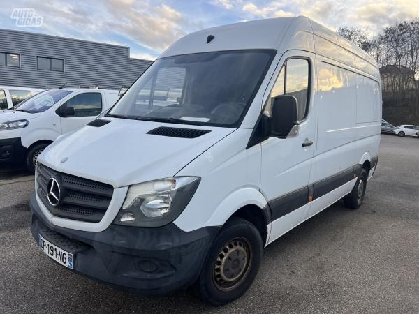 White Mercedes-Benz Sprinter 2015 in Kaunas, with an engine capacity of 2.20 L and mileage of 225 thousand km for 6999 €, photo 6 on AUTOMOTO.COM.LV
