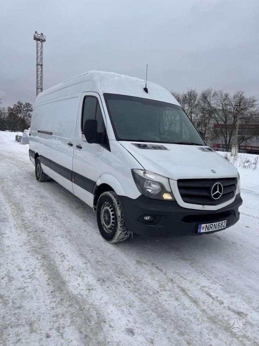 Balts Mercedes-Benz Sprinter 2015 Viļņa, ar dzinēja tilpumu 2.14 L un nobraukumu 291 tūkst. km par 8700 €, foto 3 vietnē AUTOMOTO.COM.LV
