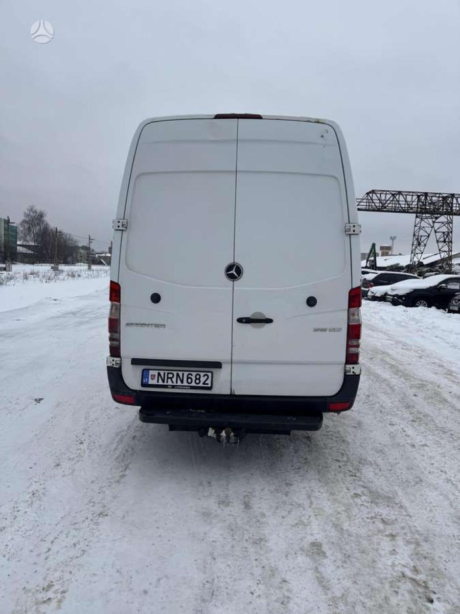 Balts Mercedes-Benz Sprinter 2015 Viļņa, ar dzinēja tilpumu 2.14 L un nobraukumu 291 tūkst. km par 8700 €, foto 5 vietnē AUTOMOTO.COM.LV