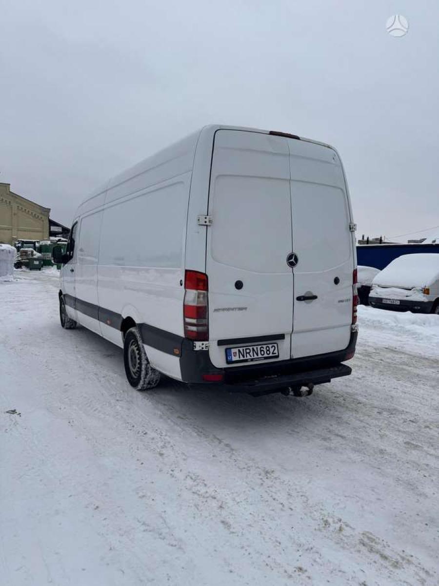Balts Mercedes-Benz Sprinter 2015 Viļņa, ar dzinēja tilpumu 2.14 L un nobraukumu 291 tūkst. km par 8700 €, foto 6 vietnē AUTOMOTO.COM.LV