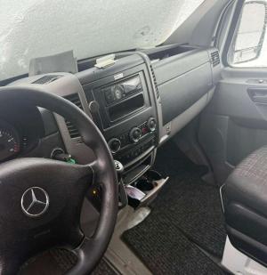 White Mercedes-Benz Sprinter 2015 in Vilkaviskis, with an engine capacity of 2.20 L and mileage of 400 thousand km for 9000 €, photo 2 on AUTOMOTO.COM.LV