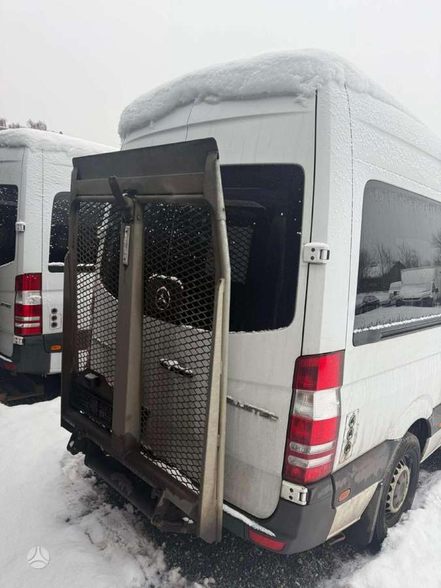 White Mercedes-Benz Sprinter 2015 in Vilkaviskis, with an engine capacity of 2.20 L and mileage of 400 thousand km for 9000 €, photo 4 on AUTOMOTO.COM.LV