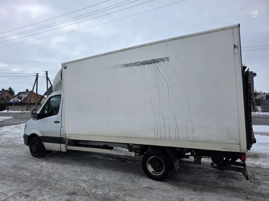 White Mercedes-Benz Sprinter 2015 in Marijampole, with an engine capacity of 2.99 L and mileage of 333 thousand km for 14900 €, photo 3 on AUTOMOTO.COM.LV