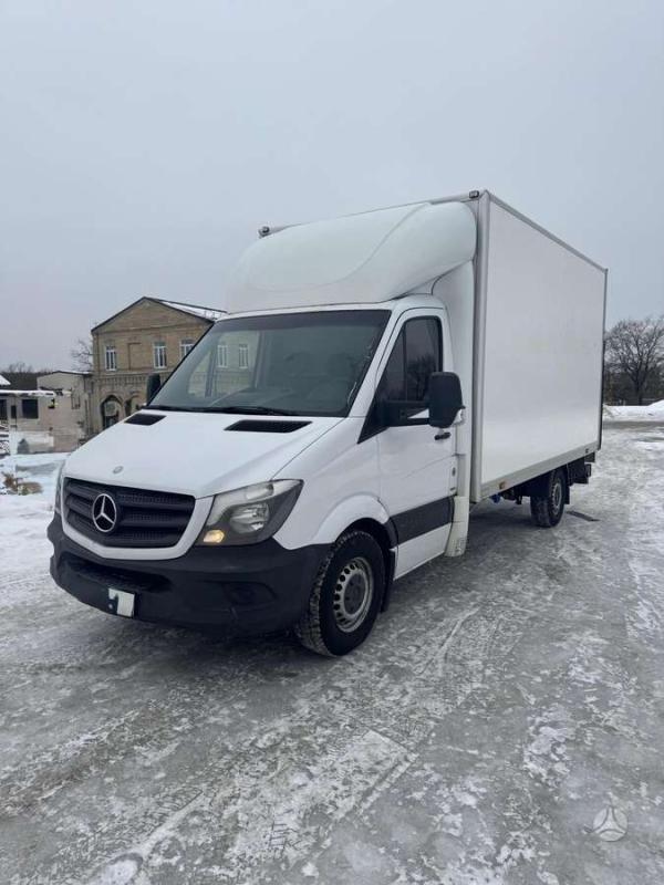 White Mercedes-Benz Sprinter 2015 in Vilnius, with an engine capacity of 2.99 L and mileage of 236 thousand km for 12000 €, photo 1 on AUTOMOTO.COM.LV