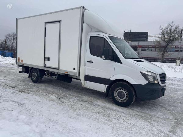 White Mercedes-Benz Sprinter 2015 in Vilnius, with an engine capacity of 2.99 L and mileage of 236 thousand km for 12000 €, photo 4 on AUTOMOTO.COM.LV