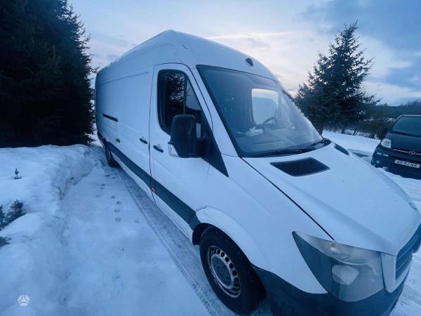 White Mercedes-Benz Sprinter 2015 in Vilnius, with an engine capacity of 2.10 L and mileage of 260 thousand km for 7700 €, photo 2 on AUTOMOTO.COM.LV