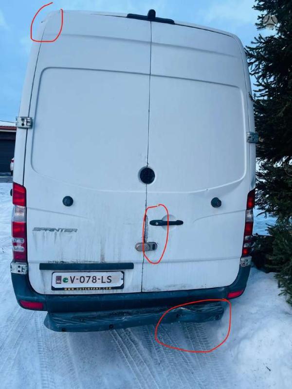 White Mercedes-Benz Sprinter 2015 in Vilnius, with an engine capacity of 2.10 L and mileage of 260 thousand km for 7700 €, photo 7 on AUTOMOTO.COM.LV