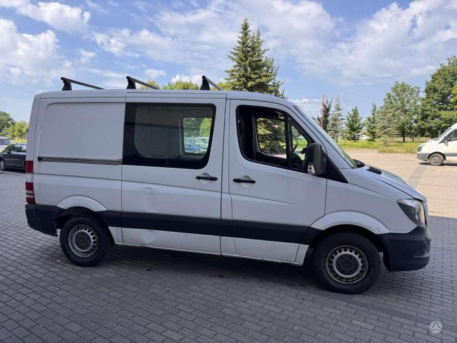 White Mercedes-Benz Sprinter 2015 in Kaunas, with an engine capacity of 2.14 L and mileage of 253 thousand km for 5990 €, photo 4 on AUTOMOTO.COM.LV