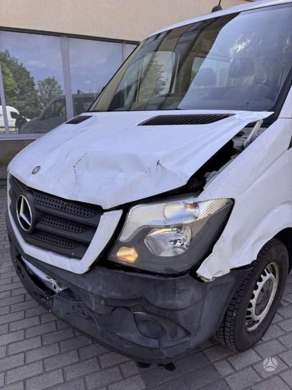 Balts Mercedes-Benz Sprinter 2015 Kauņa, ar dzinēja tilpumu 2.14 L un nobraukumu 253 tūkst. km par 5990 €, foto 7 vietnē AUTOMOTO.COM.LV