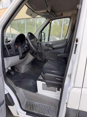 White Mercedes-Benz Sprinter 2015 in Kaunas, with an engine capacity of 2.14 L and mileage of 253 thousand km for 5990 €, photo 10 on AUTOMOTO.COM.LV