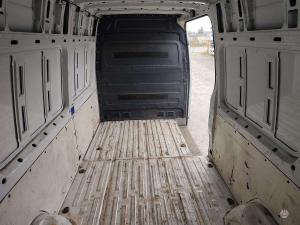 White Mercedes-Benz Sprinter 2015 in Vilnius, with an engine capacity of 2.14 L and mileage of 440 thousand km for 7900 €, photo 14 on AUTOMOTO.COM.LV
