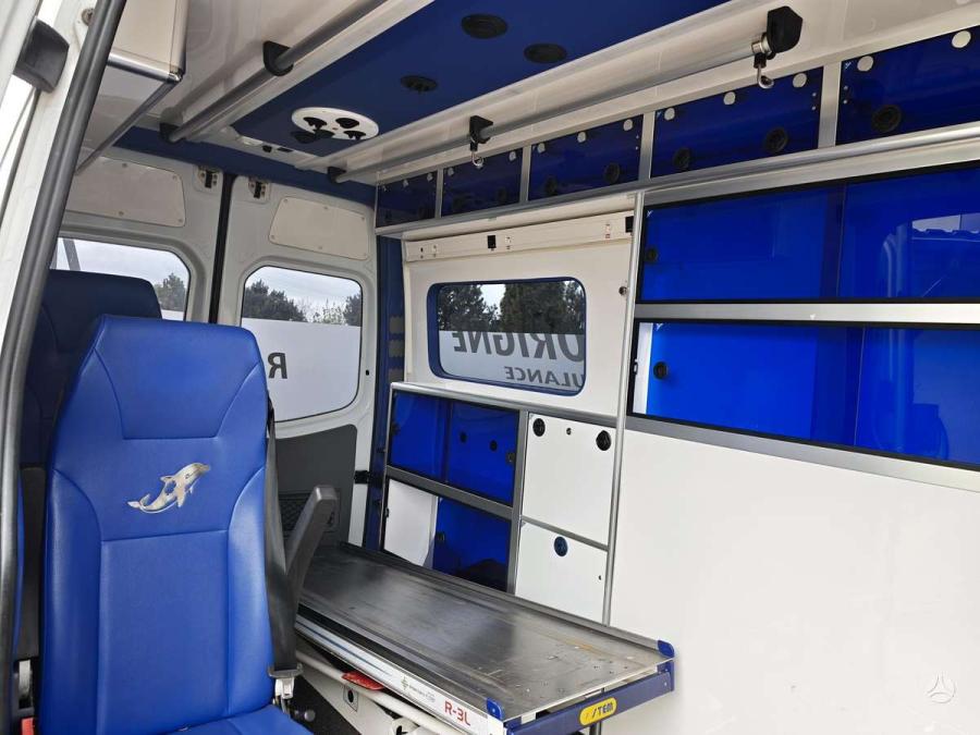 Balts Mercedes-Benz Sprinter 2015 Tauragė, ar dzinēja tilpumu 2.20 L un nobraukumu 320 tūkst. km par 7500 €, foto 16 vietnē AUTOMOTO.COM.LV