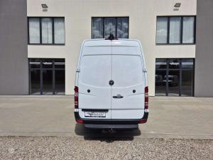 White Mercedes-Benz Sprinter 2015 in Marijampole, with an engine capacity of 2.14 L and mileage of 278 thousand km for 14500 €, photo 8 on AUTOMOTO.COM.LV
