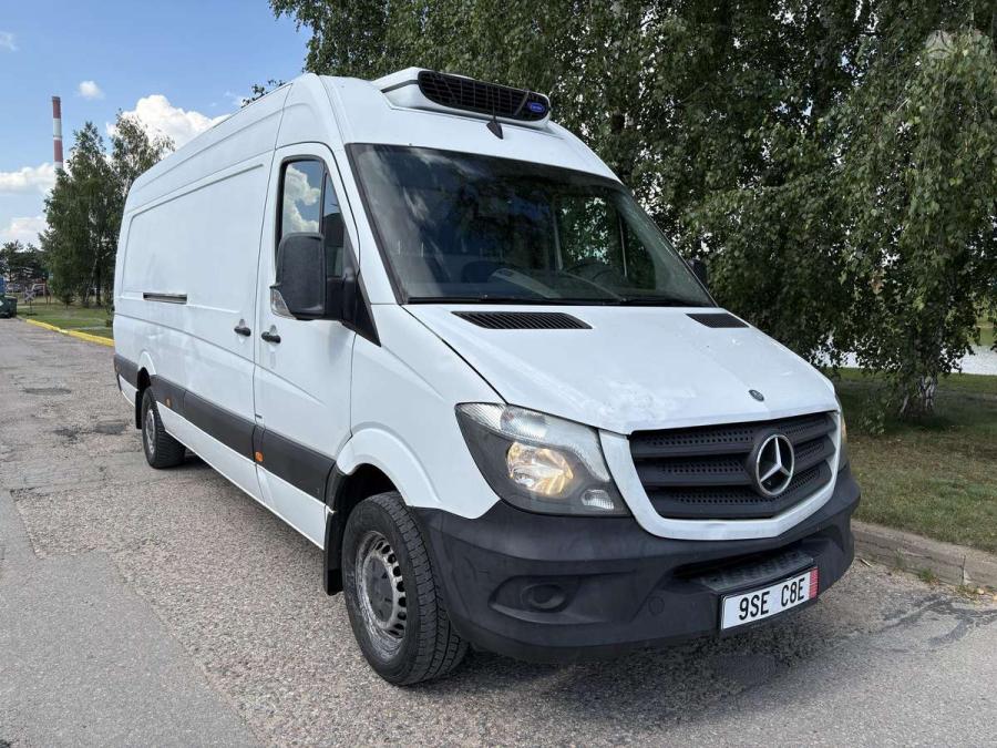 Balts Mercedes-Benz Sprinter 2015 Viļņa, ar dzinēja tilpumu 3.00 L un nobraukumu 334 tūkst. km par 8500 €, foto 4 vietnē AUTOMOTO.COM.LV