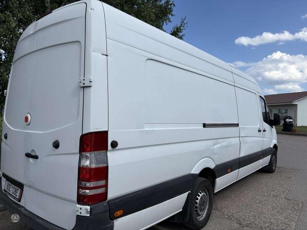 Balts Mercedes-Benz Sprinter 2015 Viļņa, ar dzinēja tilpumu 3.00 L un nobraukumu 334 tūkst. km par 8500 €, foto 5 vietnē AUTOMOTO.COM.LV