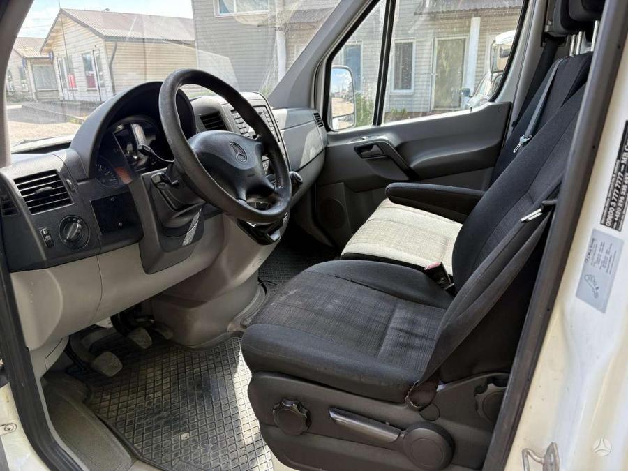 Balts Mercedes-Benz Sprinter 2015 Viļņa, ar dzinēja tilpumu 3.00 L un nobraukumu 334 tūkst. km par 8500 €, foto 12 vietnē AUTOMOTO.COM.LV