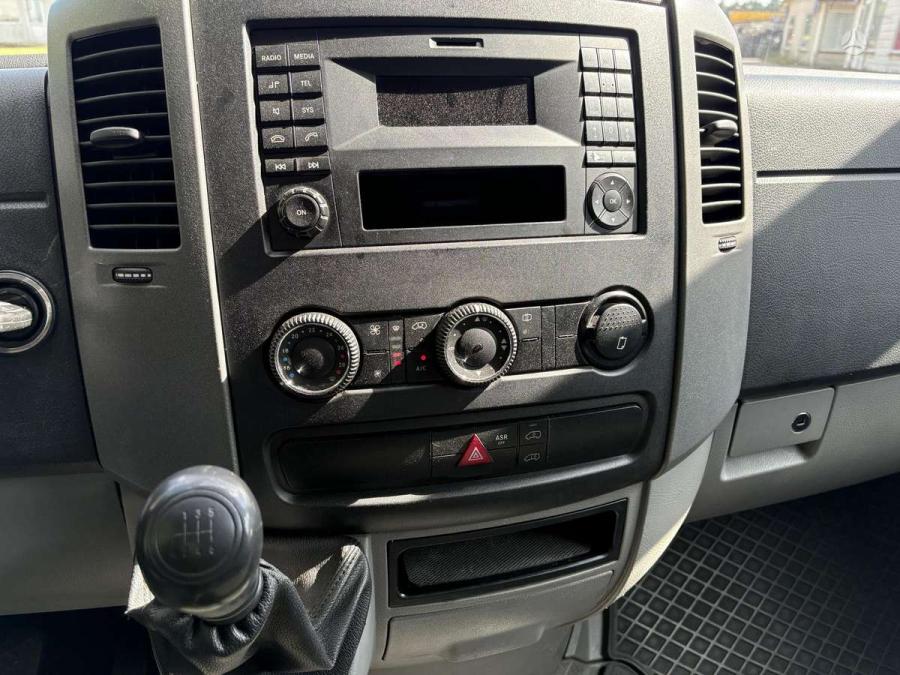 Balts Mercedes-Benz Sprinter 2015 Viļņa, ar dzinēja tilpumu 3.00 L un nobraukumu 334 tūkst. km par 8500 €, foto 13 vietnē AUTOMOTO.COM.LV